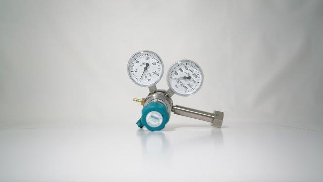 Stainless Steel Gas Regulator (CGA 660)